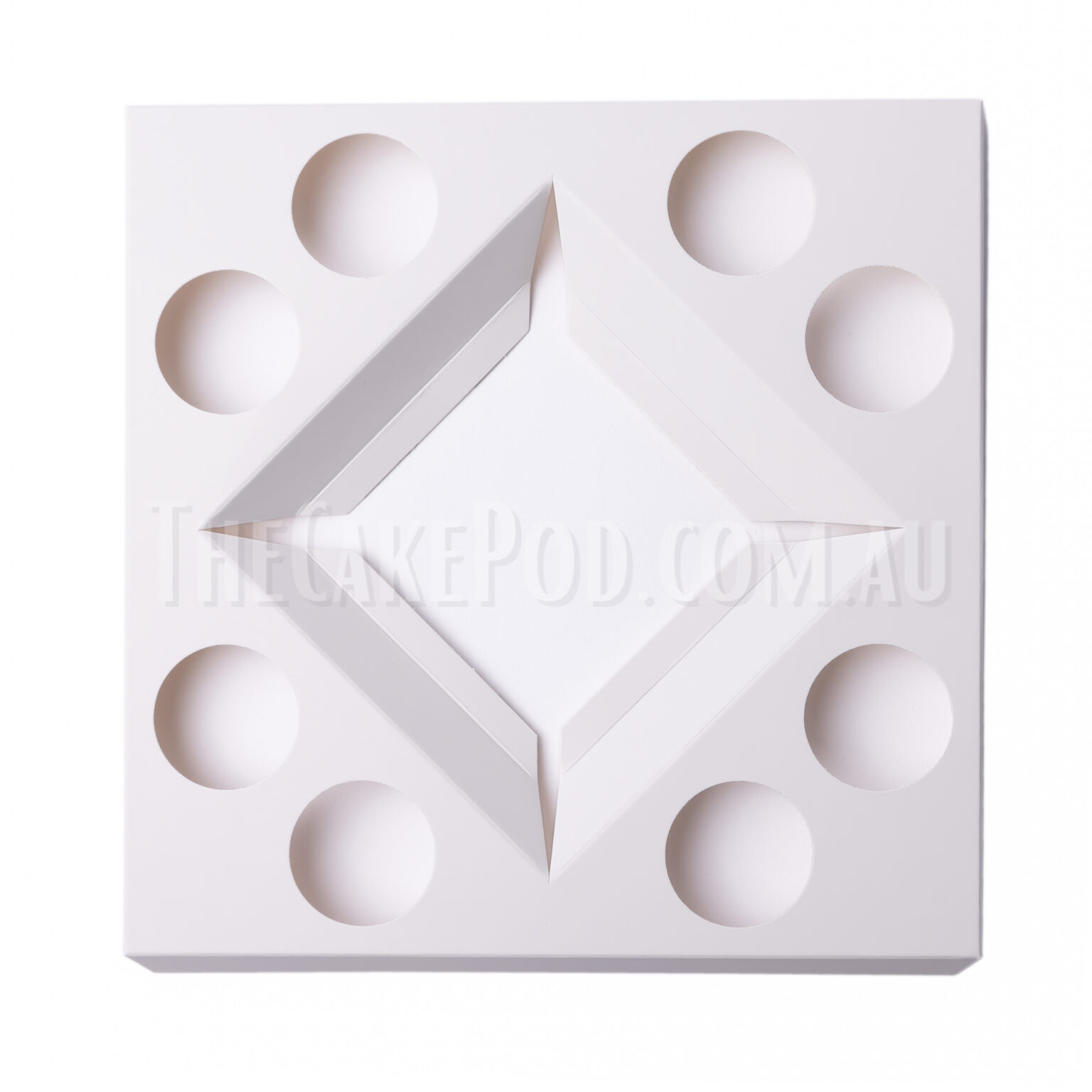 Bento box insert for 8 mini cupcakes and 5 inch Bento cake