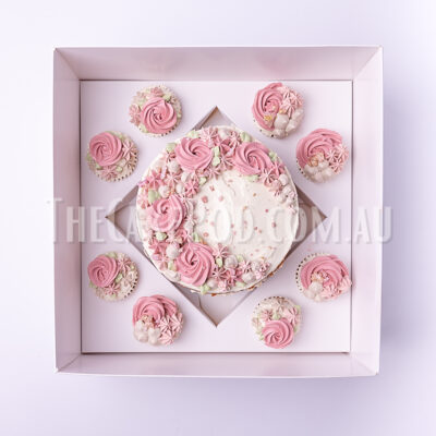 Bento box insert for 8 mini cupcakes and 5 inch Bento cake