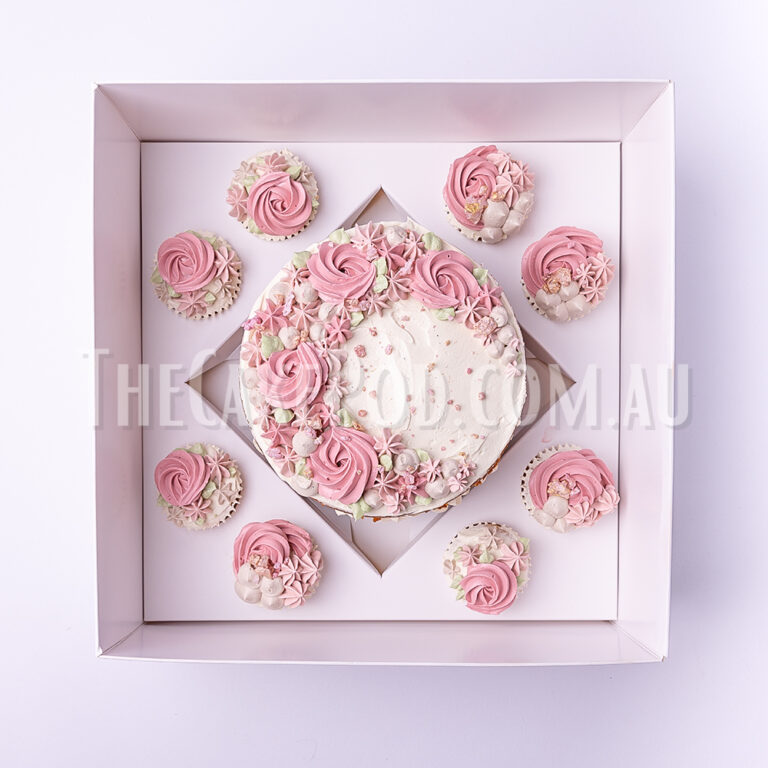 Bento box insert for 8 mini cupcakes and 5 inch Bento cake